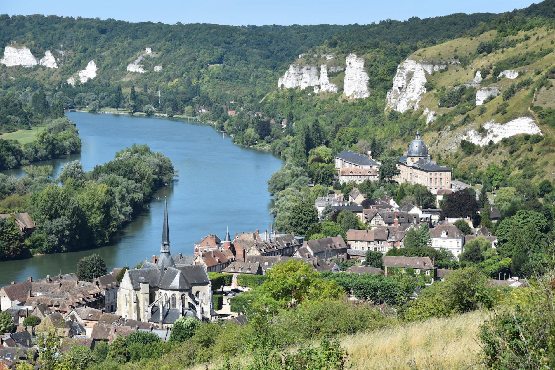 Les Andelys is dominated by Château Gaillard, the fortress built by ...