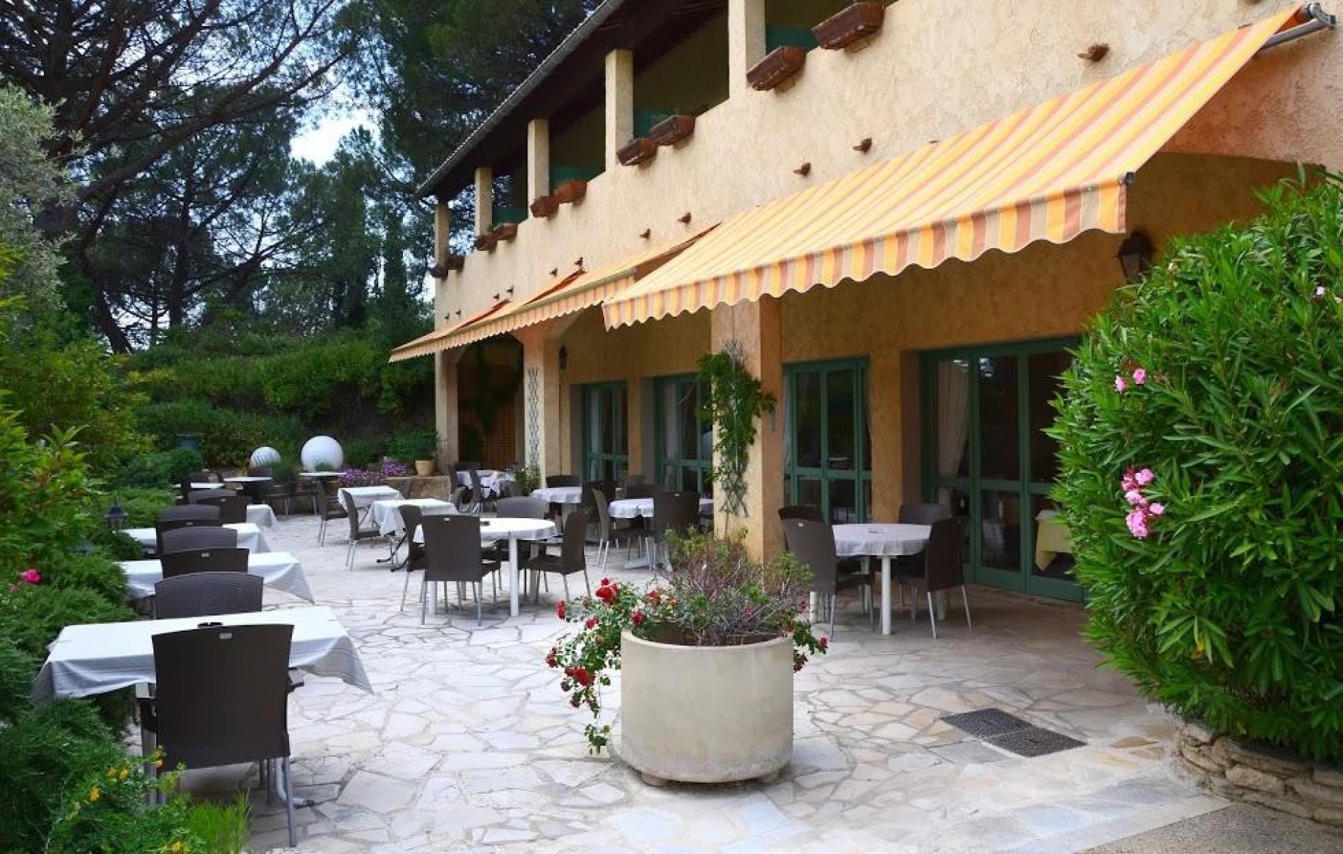 restaurant for residents Hotel La Picholine in Nyons