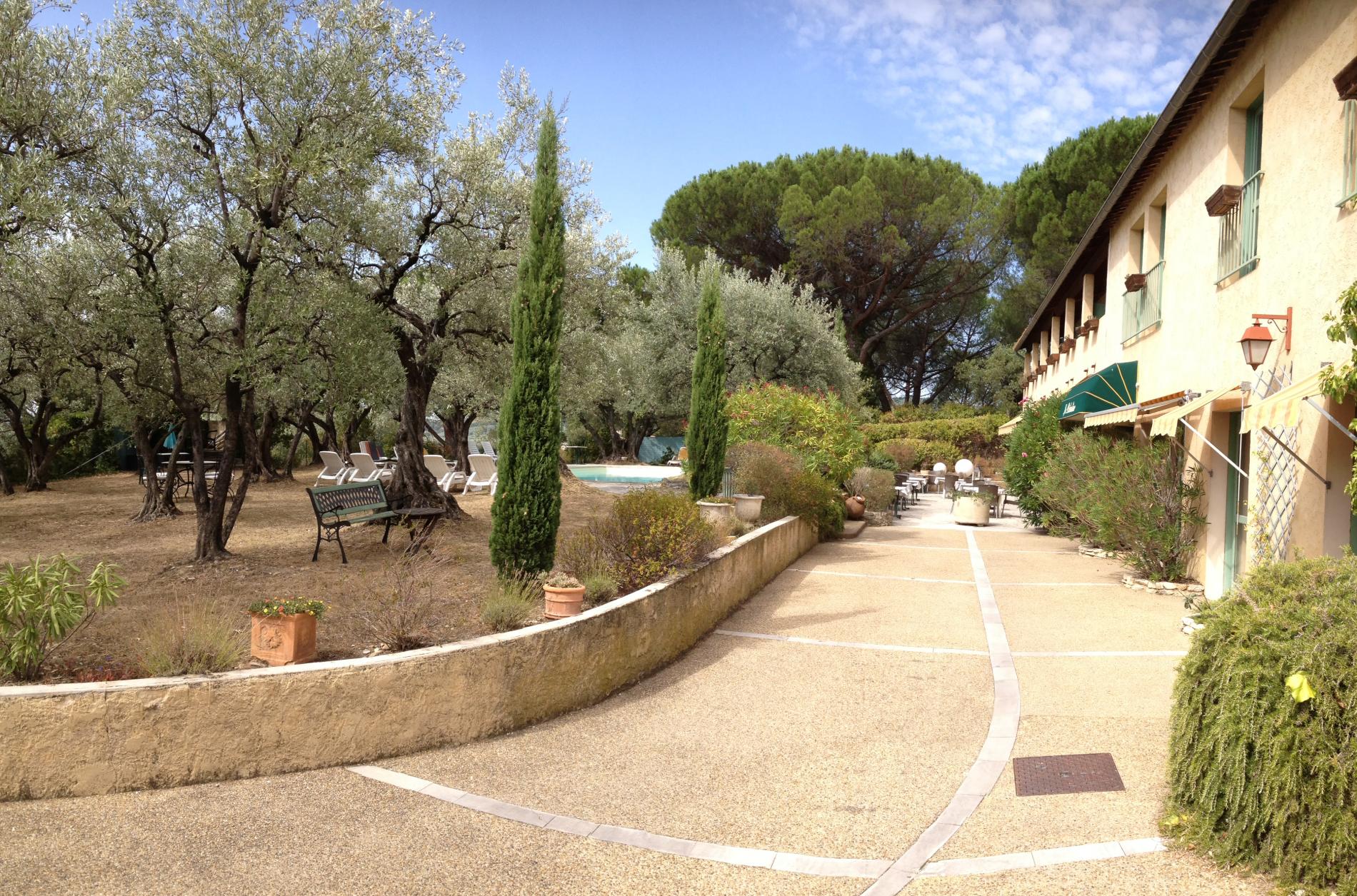 ∞Logis Hotel *** Spa Restaurant, Drôme, centre Nyons | La Picholine