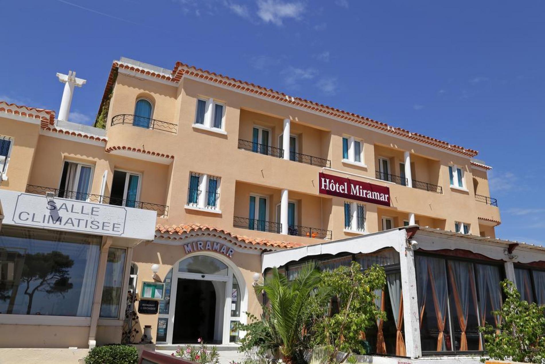 ∞ Hôtel bord de mer à La Ciotat - Hôtel Restaurant Miramar