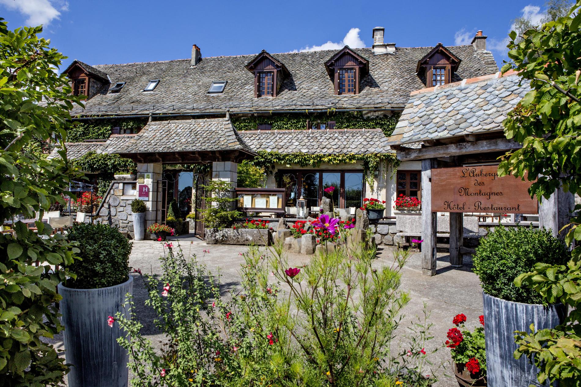 Auberge*** des Montagnes Logis Hôtel Pailherols, Cantal