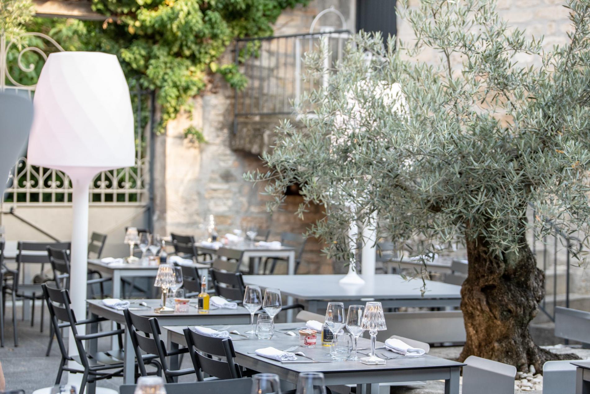 Restaurant Le Carré des Saveurs in Barjac | Gard Restaurant