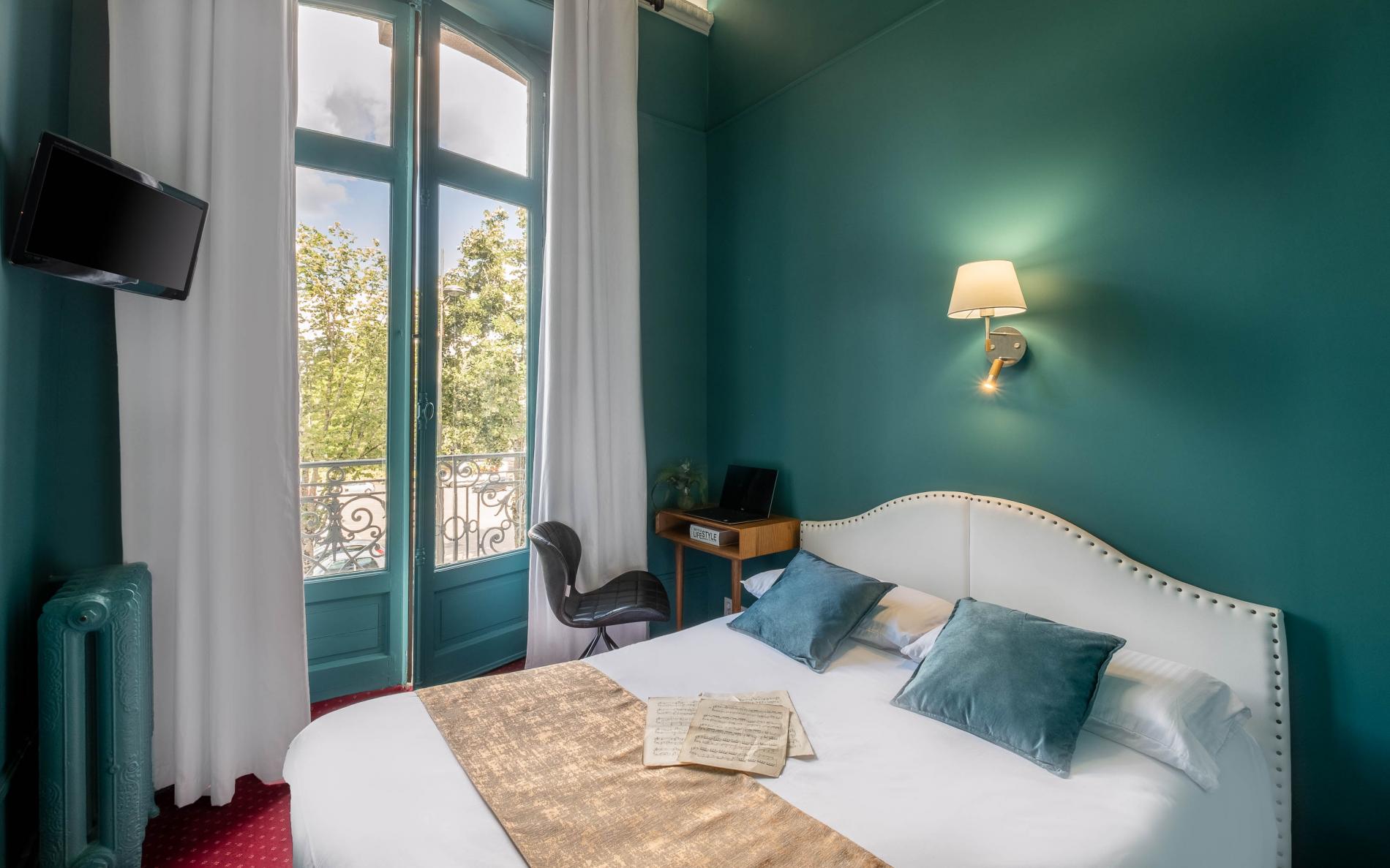 ∞ HÔTEL DE PARIS LIMOGES centre ville