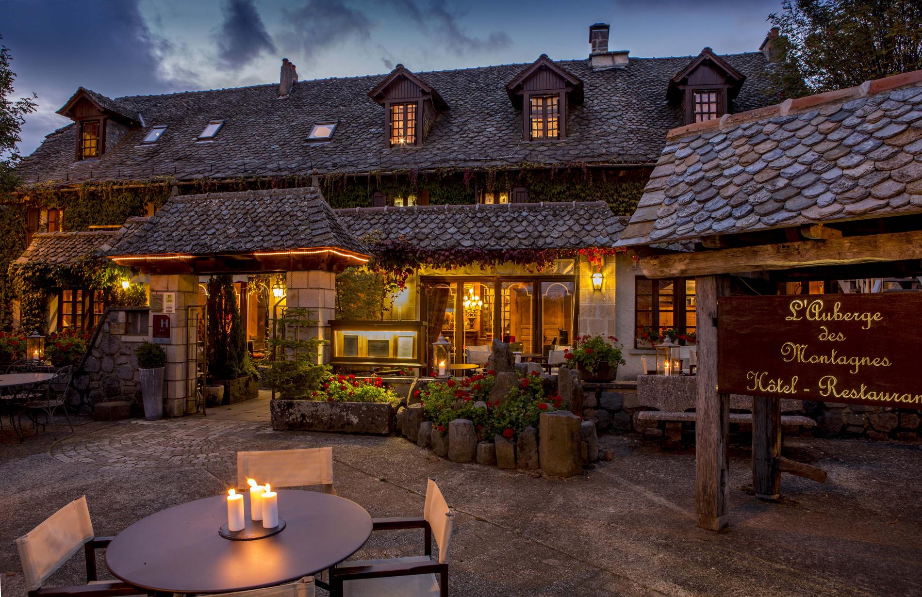 ∞Les Maisons de Montagne, Logis hôtel PAILHEROLS, Cantal |SITE OFFICIEL